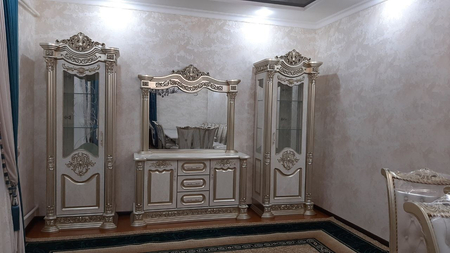 Mebel sotiladi srochno