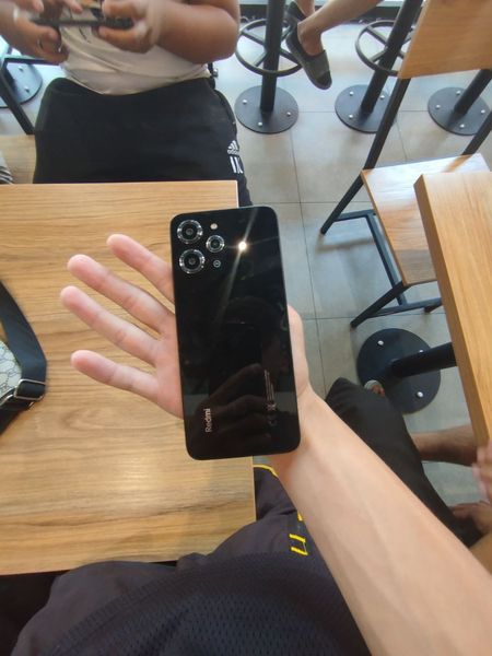 Redmi 12 4/128 yeng