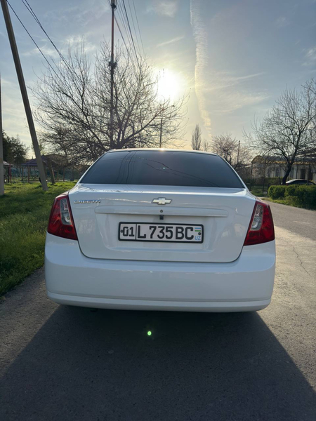 Lacetti 1.6 2013 oq