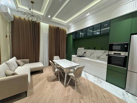 Срочно продается уютная квартира в Ташкенте.М-Улугбек 3/2/10 (J3005)