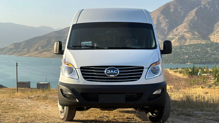 Jac Sunray 21 urindiqli mikroavtobusni qanaqa  qulayliklari bor