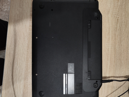 Ноутбук Dell Inspiron N5050, срочно надо продать торг уместен
