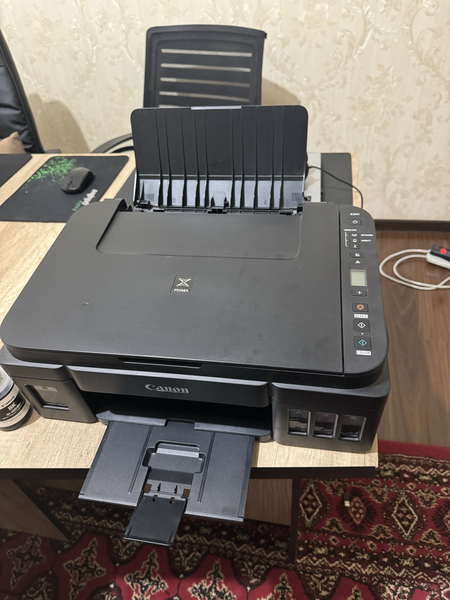 Canon rangli printer sotiladi