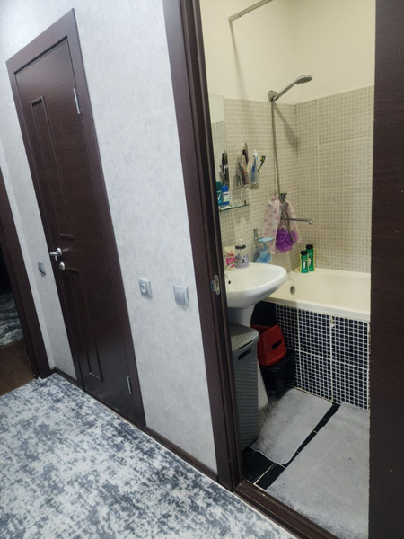 Продается 3комнатная квартира на сергели 5а (элит маркет)
