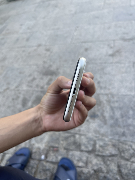 Iphone 11 64 память 76%