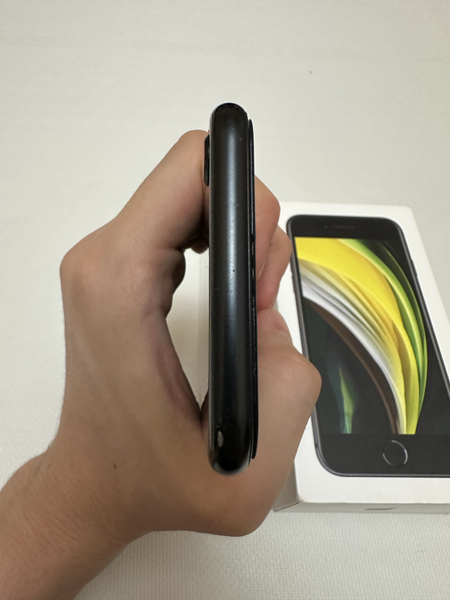 iPhone Se 2020 radnoy