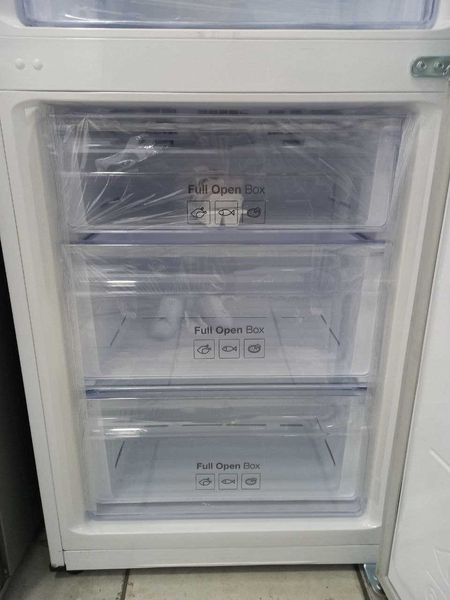 Холодильник Samsung RB31FERNDWW/W3