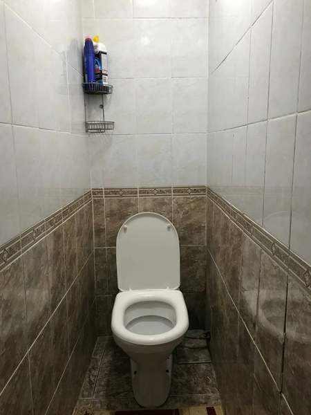 Срочно продаю 3 комнотная квартира Алмазарский район Нукус Кинотеатр