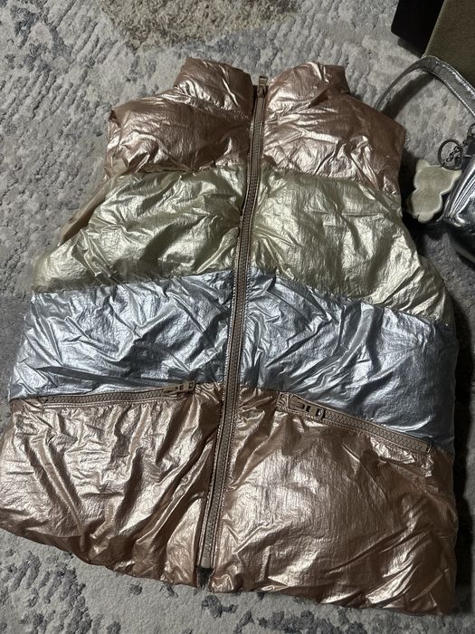 Qizlarga jiletka 50.000