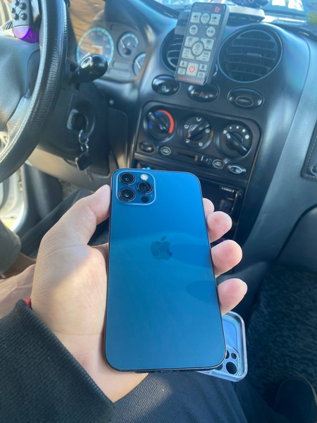 Iphone 12 pro sotiladi 128gb