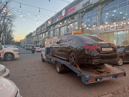 Evakuator xizmati 24 soat istalgan vaqtda