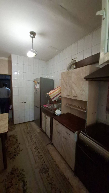 Продаётся квартира Чиланзар 5. 3/2/4 Кирпич 77 серия