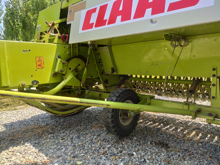 Claas markant 55