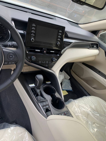 Toyota Camry 2,5 HYBRID