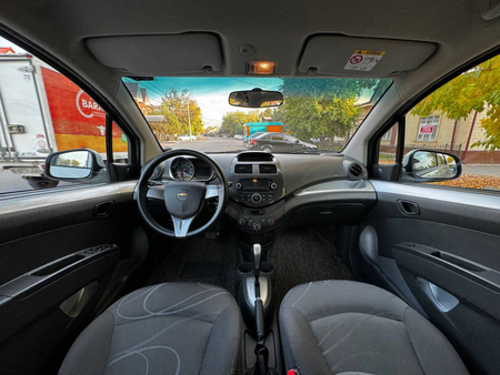 Продаётся Chevrolet Spark 4 позиция 2017 года