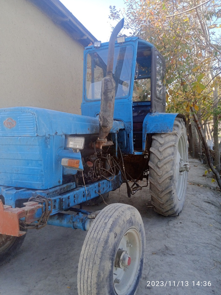 Traktor 28 sotilad