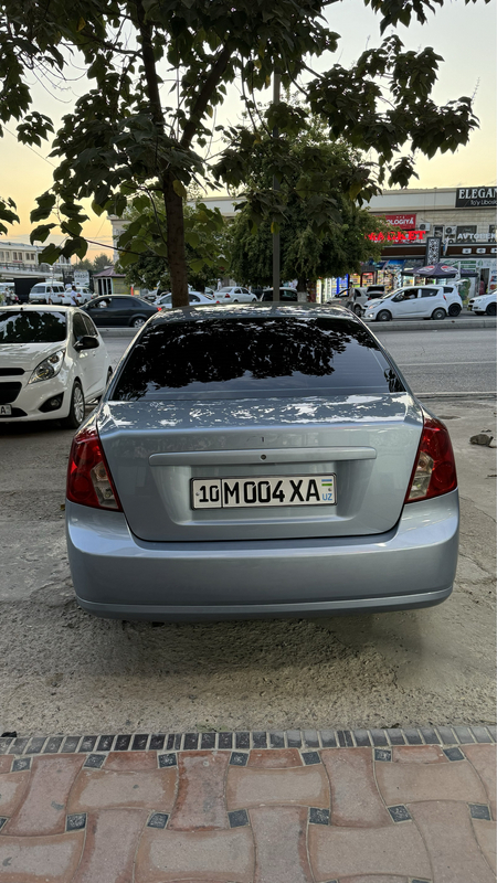 Lacetti sotiladi
