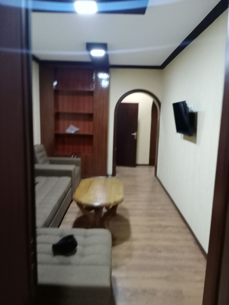 80м² 3 комнаты Юнусобад3 с ремонтом с мебелью под офис