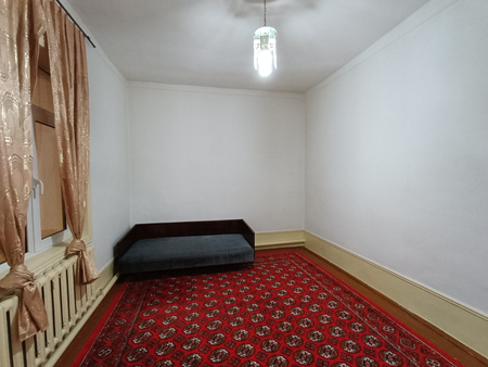UrDU yonida 1 qavatli xovli joy ijaraga beriladi