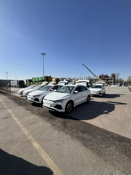 Продам трекер 1 в отличном состояние