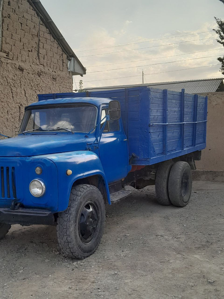 Gaz 53 sotiladi srochna
