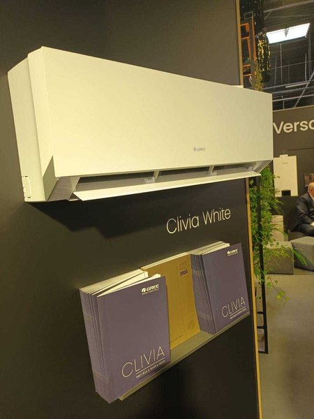 Кондиционер GREE 09 CLIVIA White Inverter R-32 GWH09AUCXB-K6DNA1A