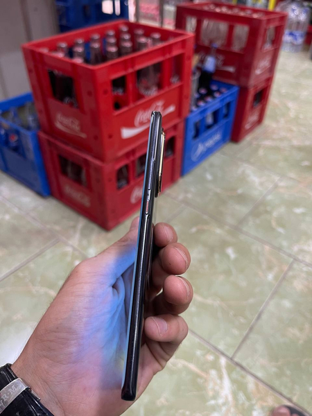 Huawei (redmi xiomi xonor) sotiladi