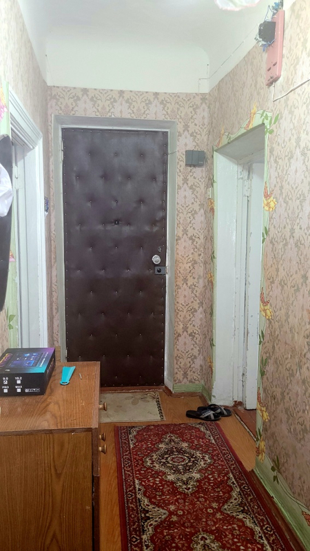 г.Янгиабад срочно продаётся