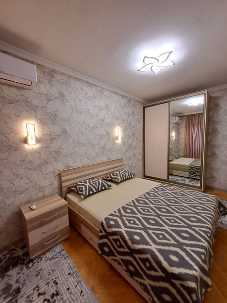 метро Космонавтов 3/7/9 Евроремонт мебель техника 70м2