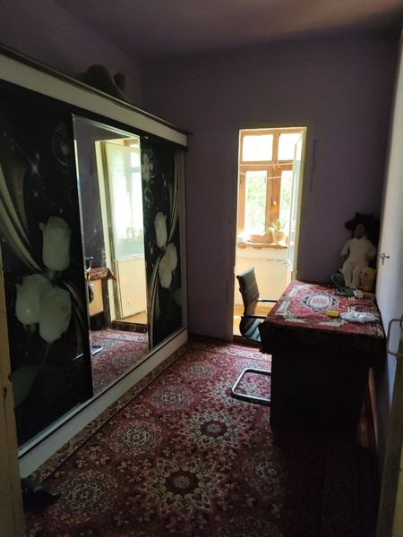 5 xonali 4 etajli 2 etajdan