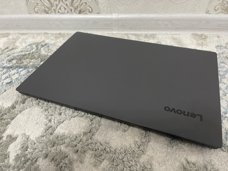 Продам ноутбук Lenovo Ideapad V130