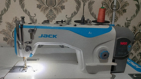 Jack 2 tikuv mashinkasi