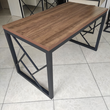 Loft Stol va stular