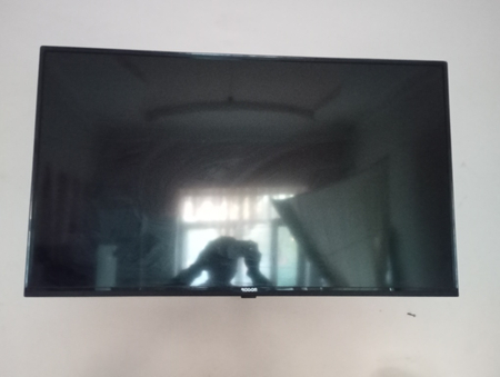 Televizor 43 talik roison playstation 3 xolati alo xotirasi 512 gb