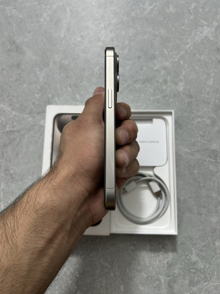iPhone 15 Pro 256GB Natural Titanium