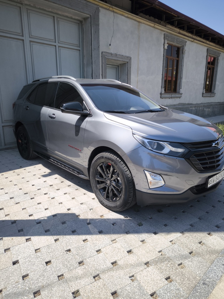 Equinox sotiladi krediti bln