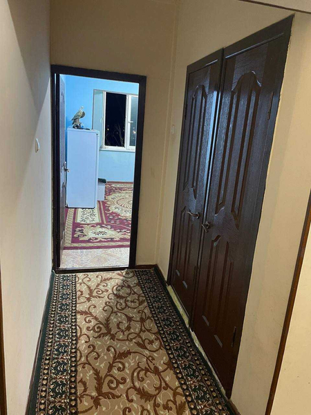 СРОЧНО !! Продаётся квартира в Яшнабаде 2/5/5 ( 60 кв/м ) Тузел 1
