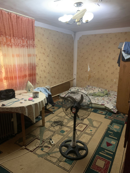 Jizzax shahar Azizbekovada 1 xonali uy srochne sotiladi