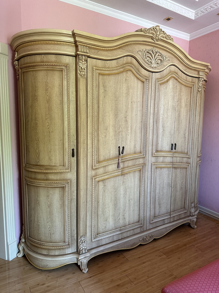 Комплект из комода и шифоньера