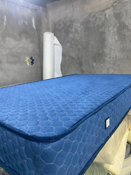 Matras 1-qo'l arzon va hamyonbop.