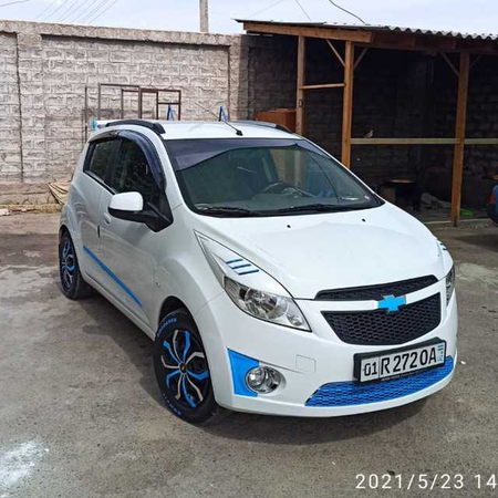 Спарк 2013, оқ ранг, тоза, аудисистема 400$
