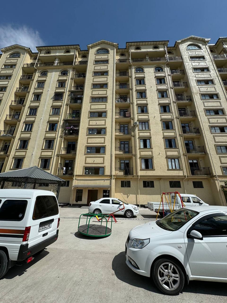 Срочно продаётся новостройка 4-комнатная 4/5/9 Сергели-5 Drivers villa