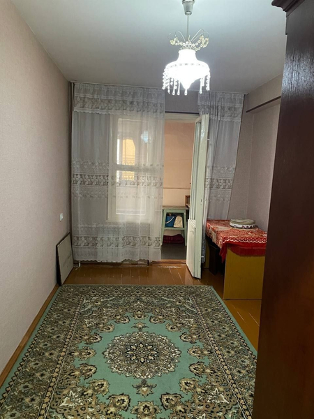Продается 2 ком. кв. 8 эт. Трелистник 80 магазин.