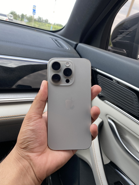 Iphone 15 pro 128 gb