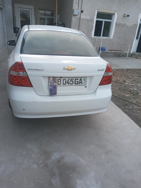 Faqat naxtga sotiladi
