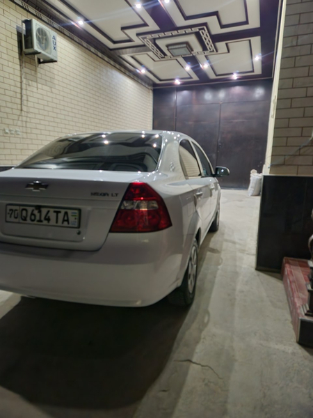 Nexia 3 сотилади