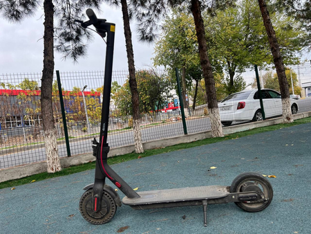 Elektron samokat Xiaomi electric scooter 3 lite.   Srochno !!!