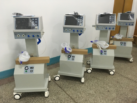 Медициский ИВЛ PA- 700B
