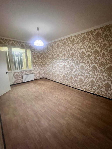 Срочно продаётся 2-х комн квартира в Куйлюк массив-1, 2/1/4