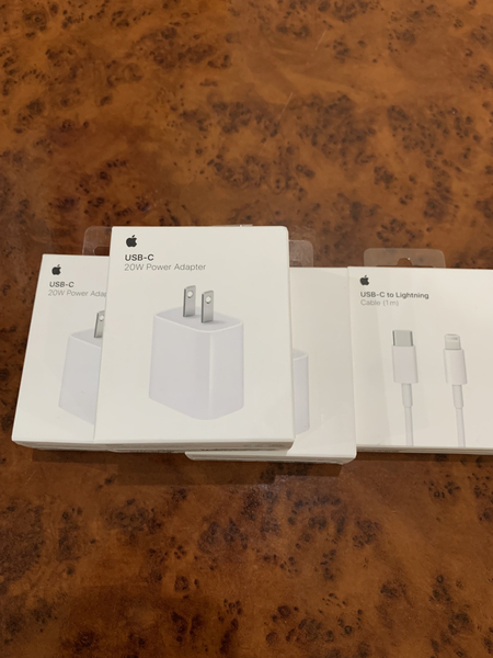 apple adapter 20W fast charger